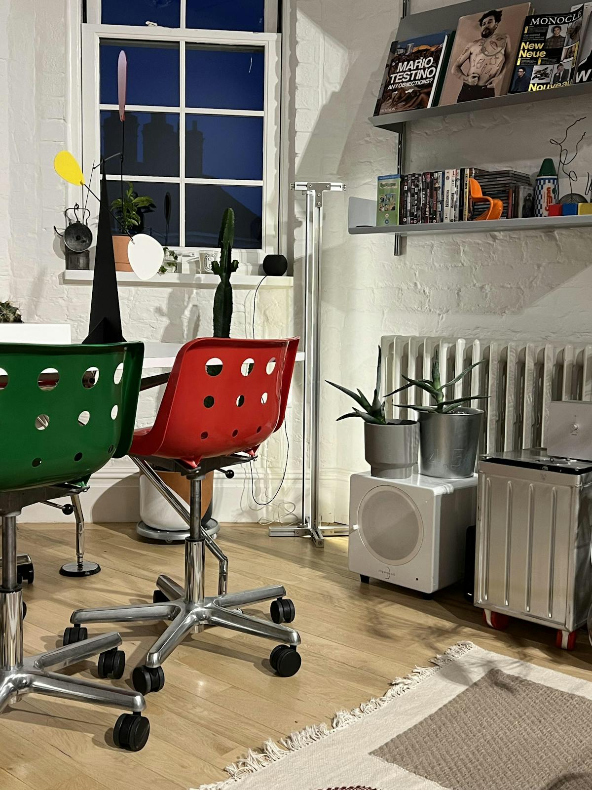 Modu Light – Sleek Modular Floor Lamp for Modern Spaces