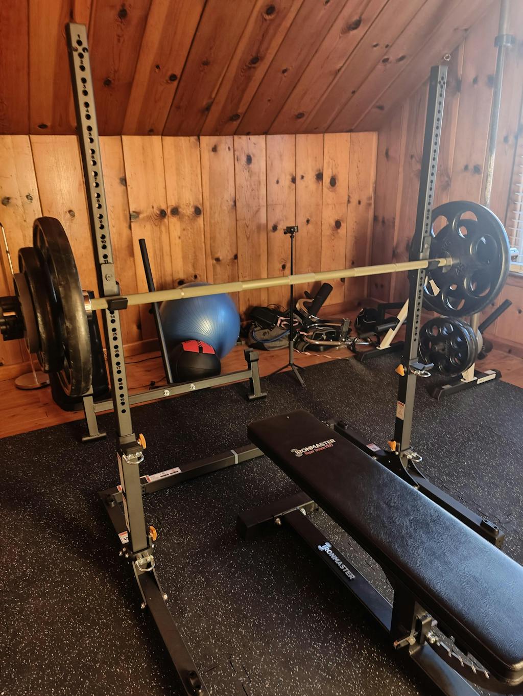 Verse Fit : The World's First Foldable & Portable Squat Rack