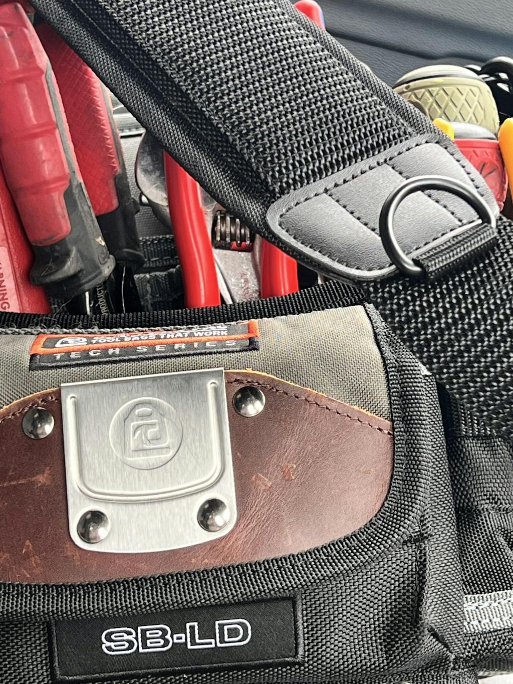 50inch(127cm) Black Padded Shoulder Strap（パッド入りショルダーストラップ） – VETO PRO ...