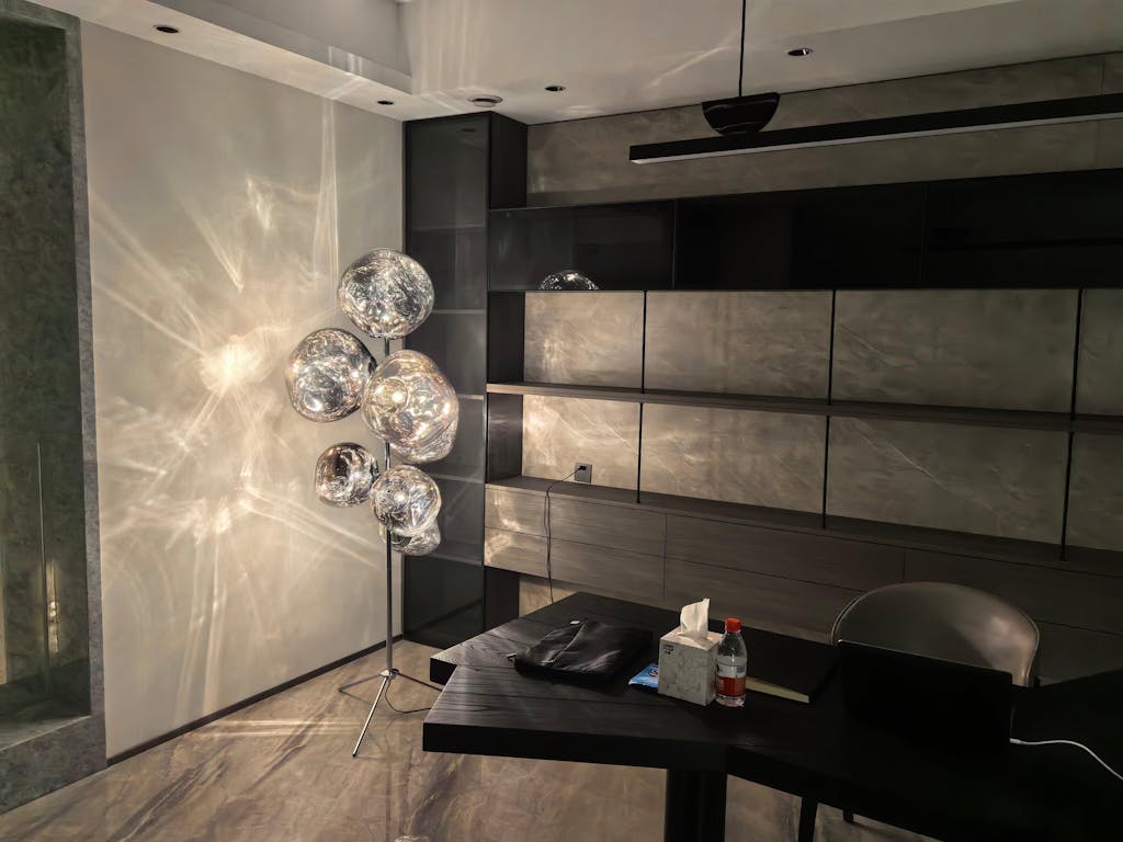 Lava Stand Floor Lamp – Unusual Lighting for Living Room – Vinlighting