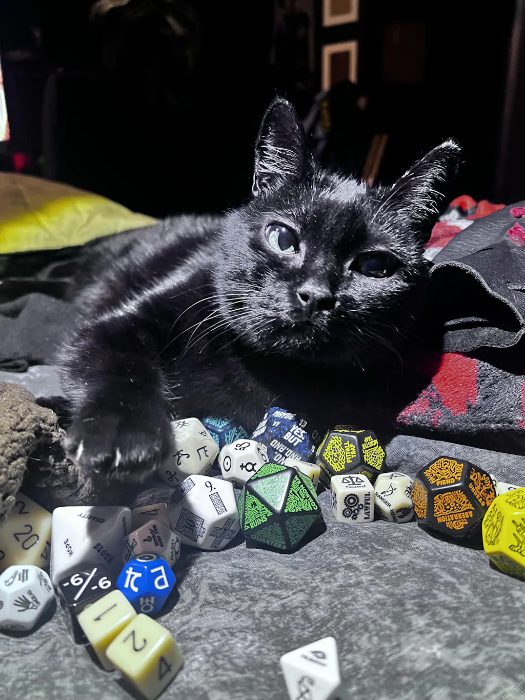 Treasure Generator Die | Random D&D Loot/Reward Trove Dice, 30mm | Gia ...