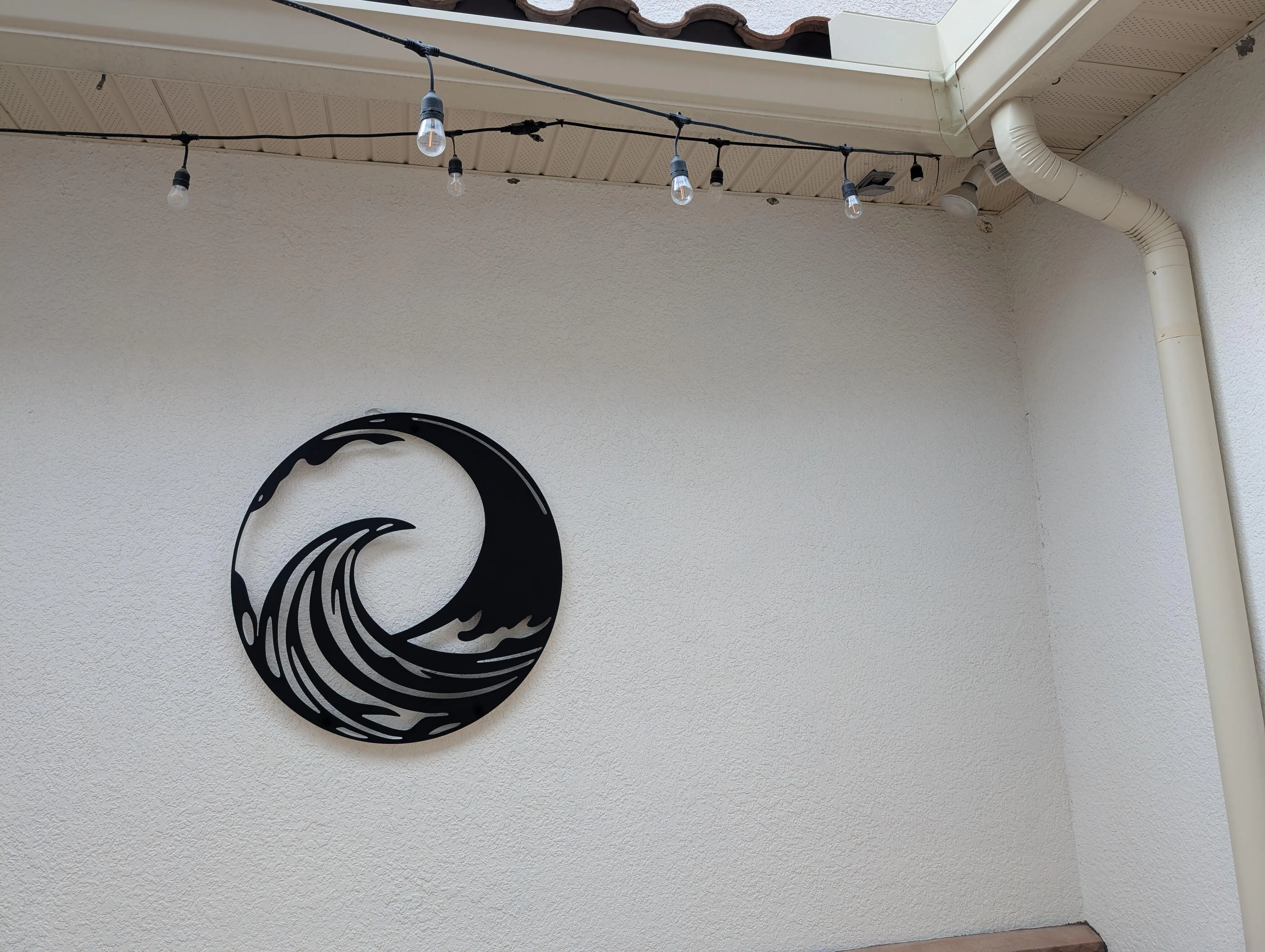 20 Black Metal Wall Art & Decor Pieces [2024] - VisualAlloy