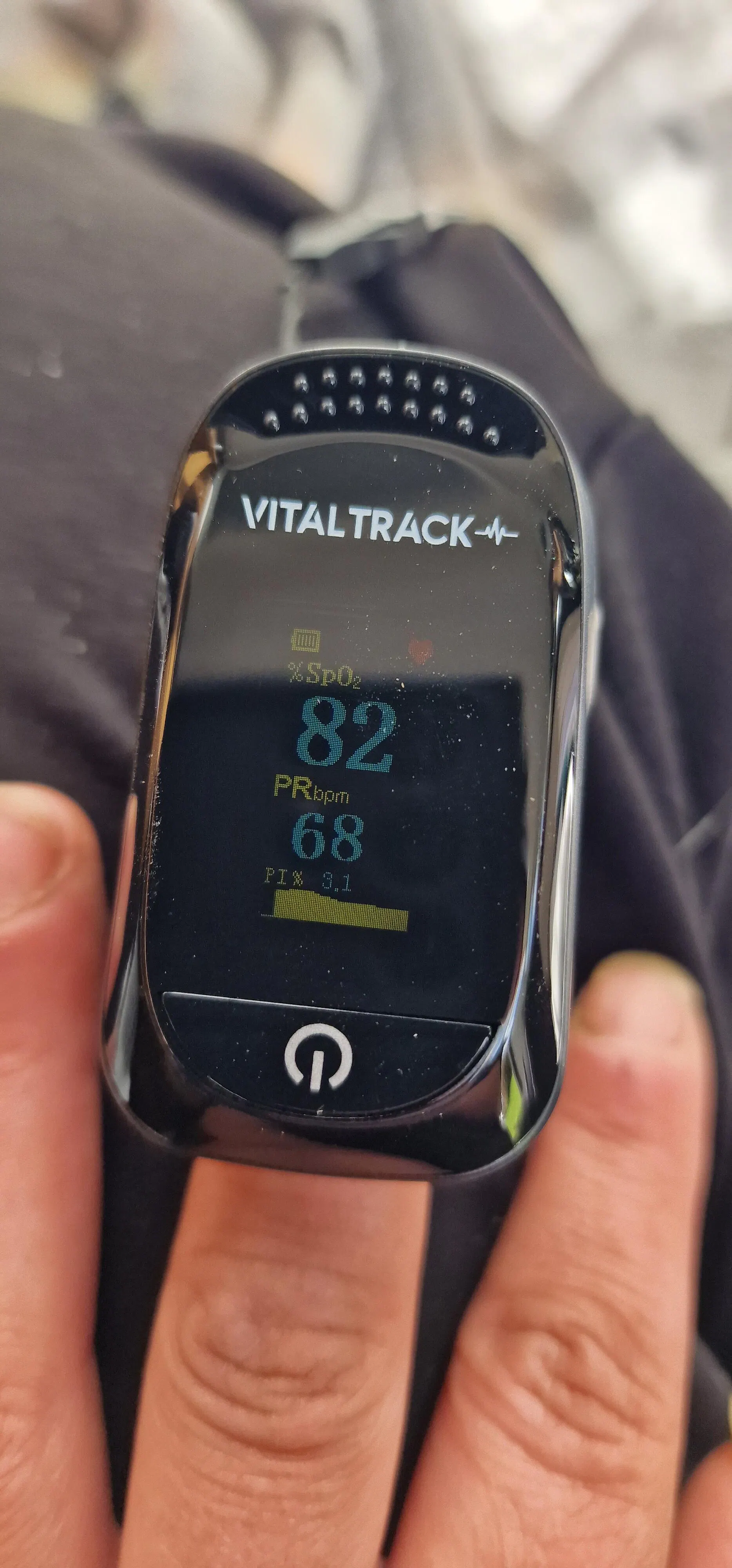 VitalTrack Pro Pulse Oximeter - VitalTrack