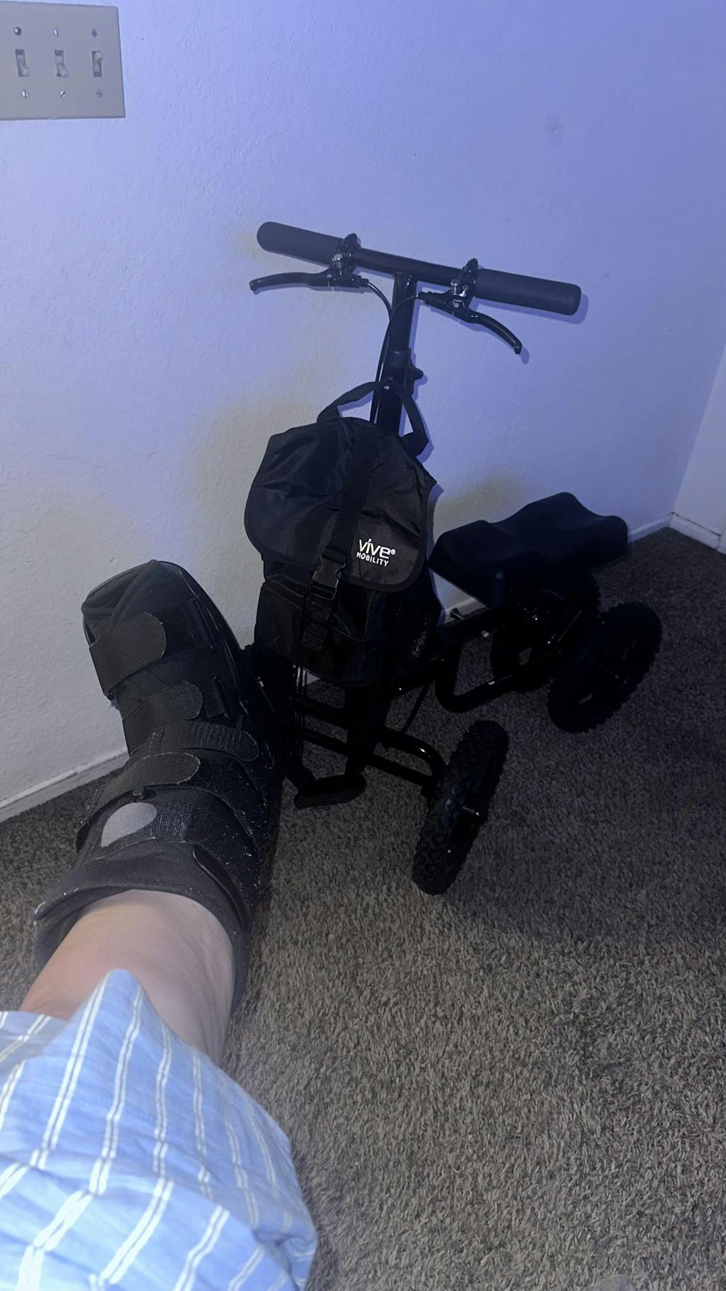 Knee Scooter Walker - For Broken Leg or Foot — Vive Health
