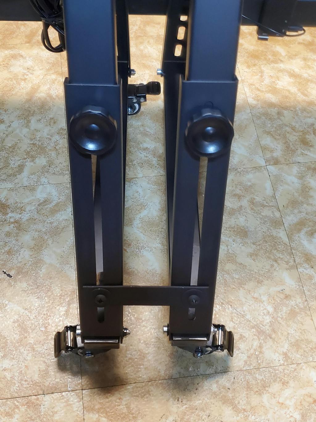 Low Height Mobile 32” to 65” TV Stand – VIVO - desk solutions, screen ...