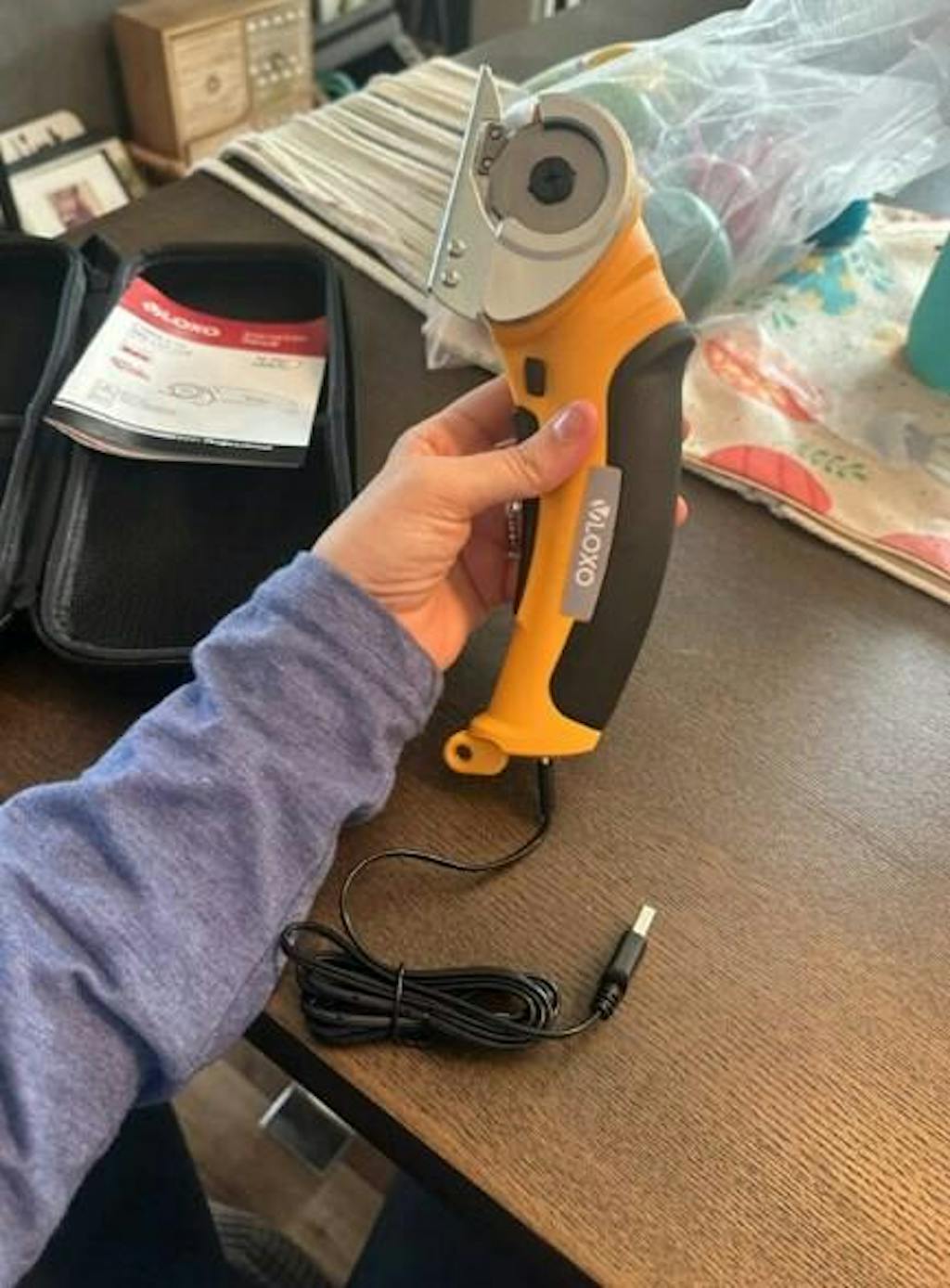 VLOXO Cordless Electric Scissors with Safety Lock Rechargeable Muti-Cu