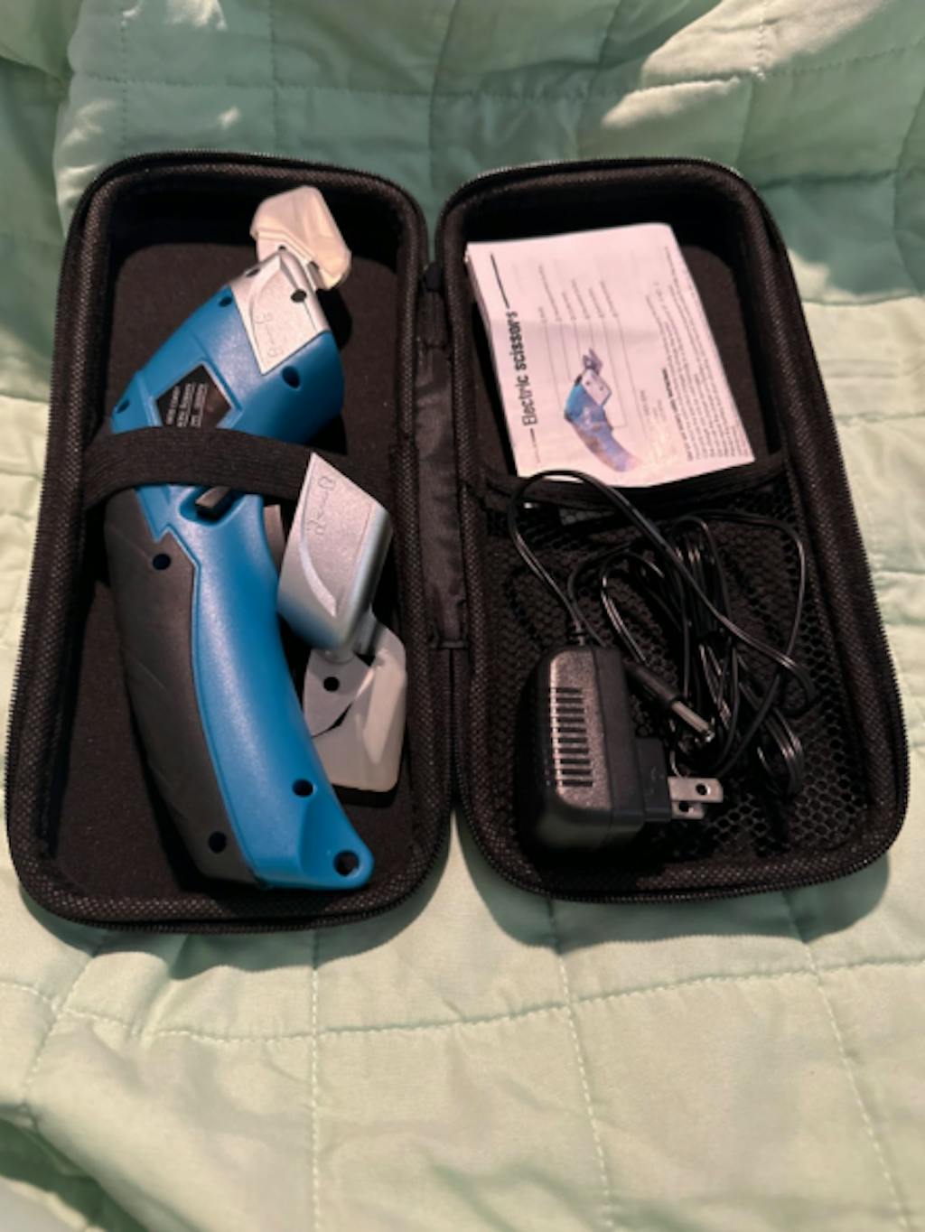 VLOXO Cordless Electric Scissors with 2 Blades Rechargeable Powerful S