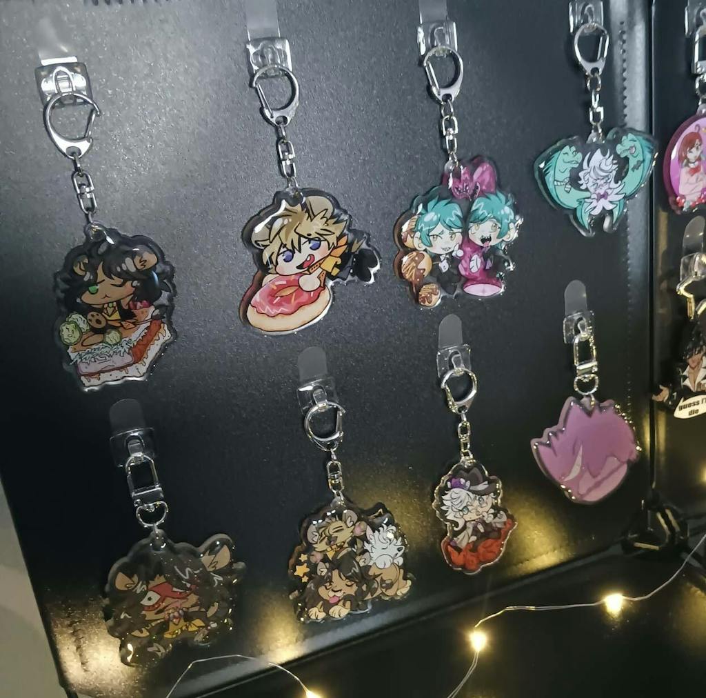 Custom Epoxy Keychain – VOGRACE