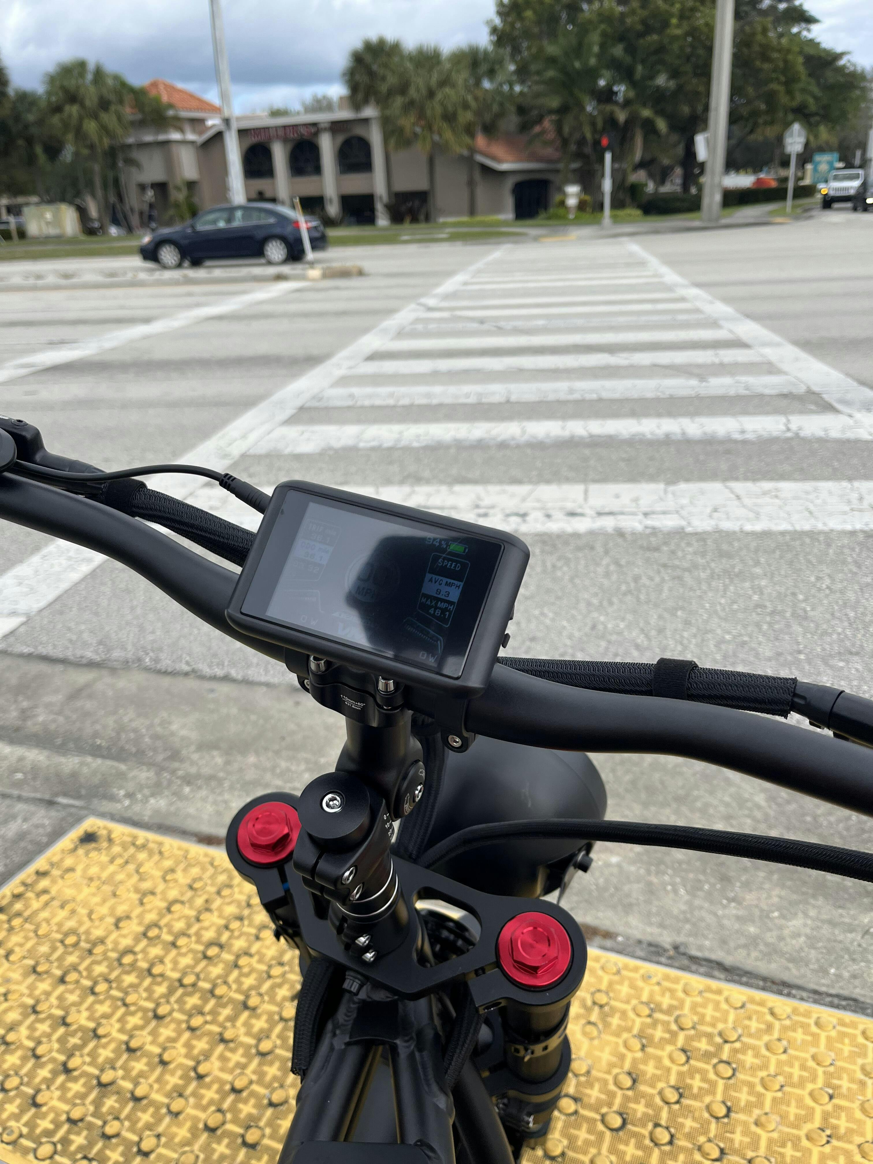 EMOVE RoadRunner Pro Seated Electric Scooter - Voromotors