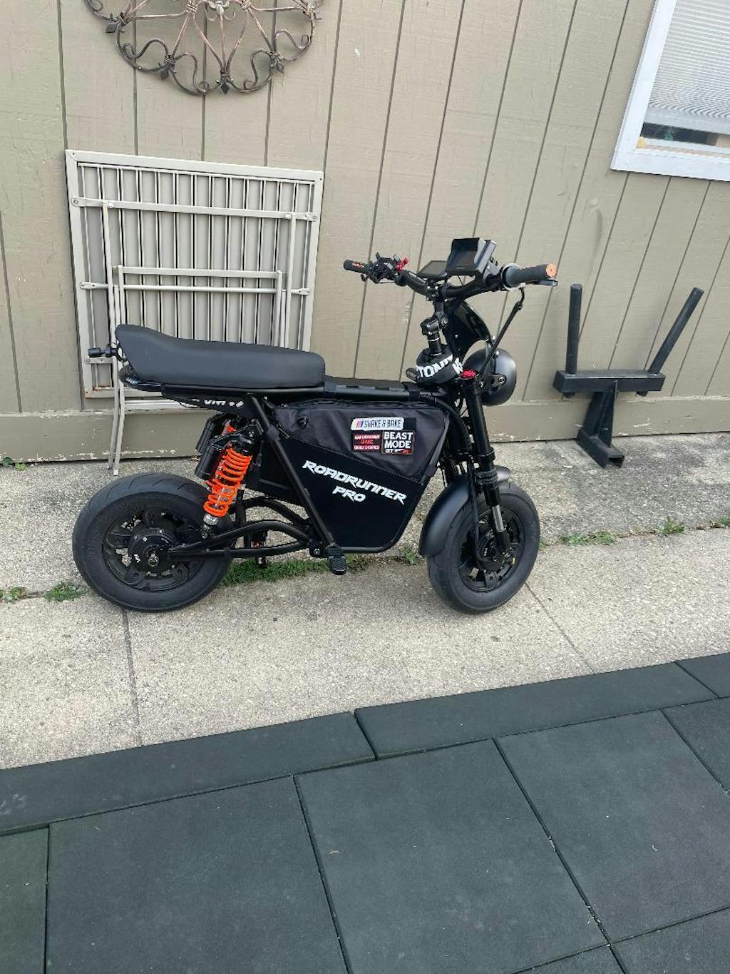 EMOVE Electric Scooters - VORO MOTORS