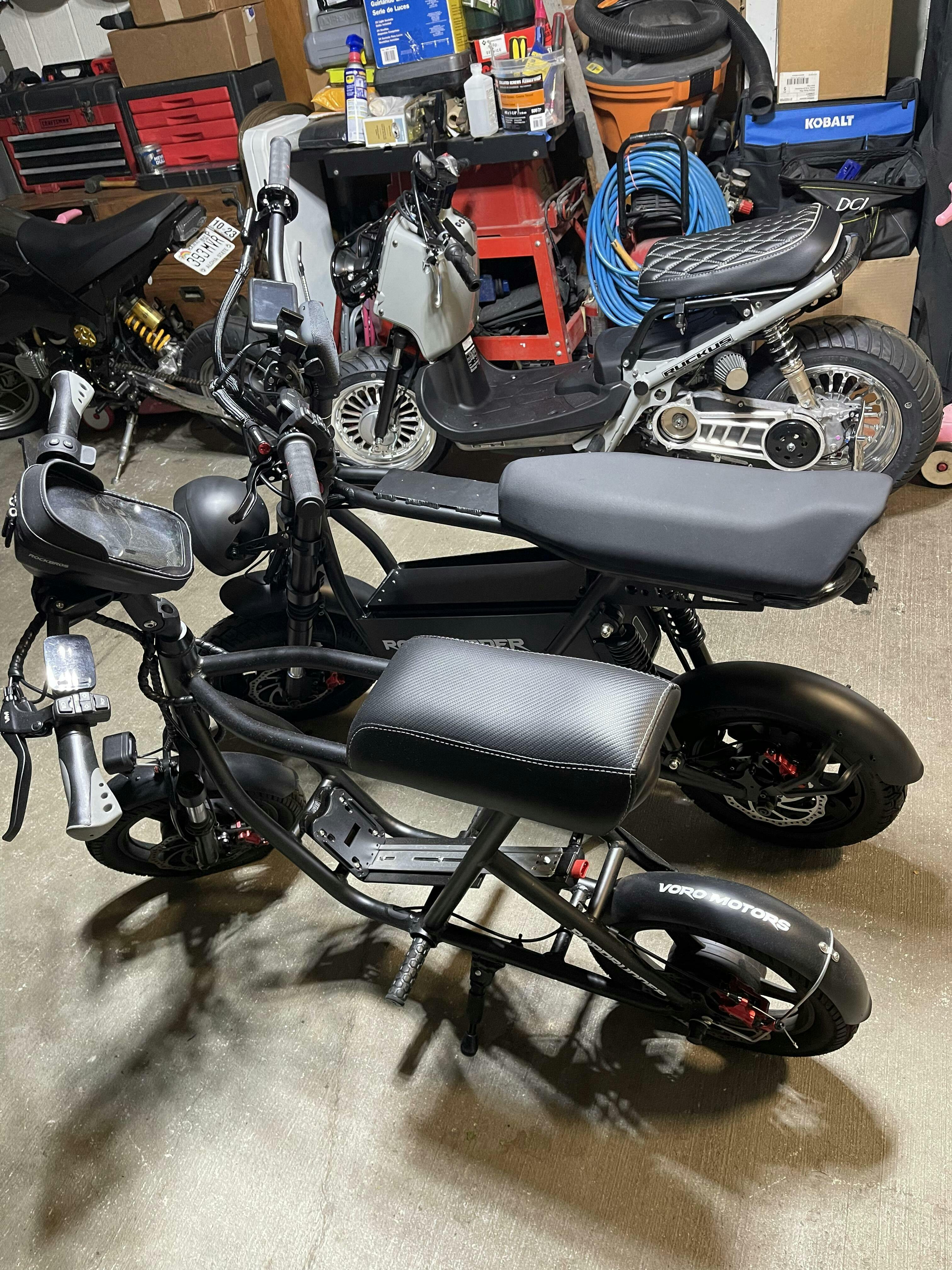 EMOVE RoadRunner Pro Seated Electric Scooter - VoroMotors (Aus)