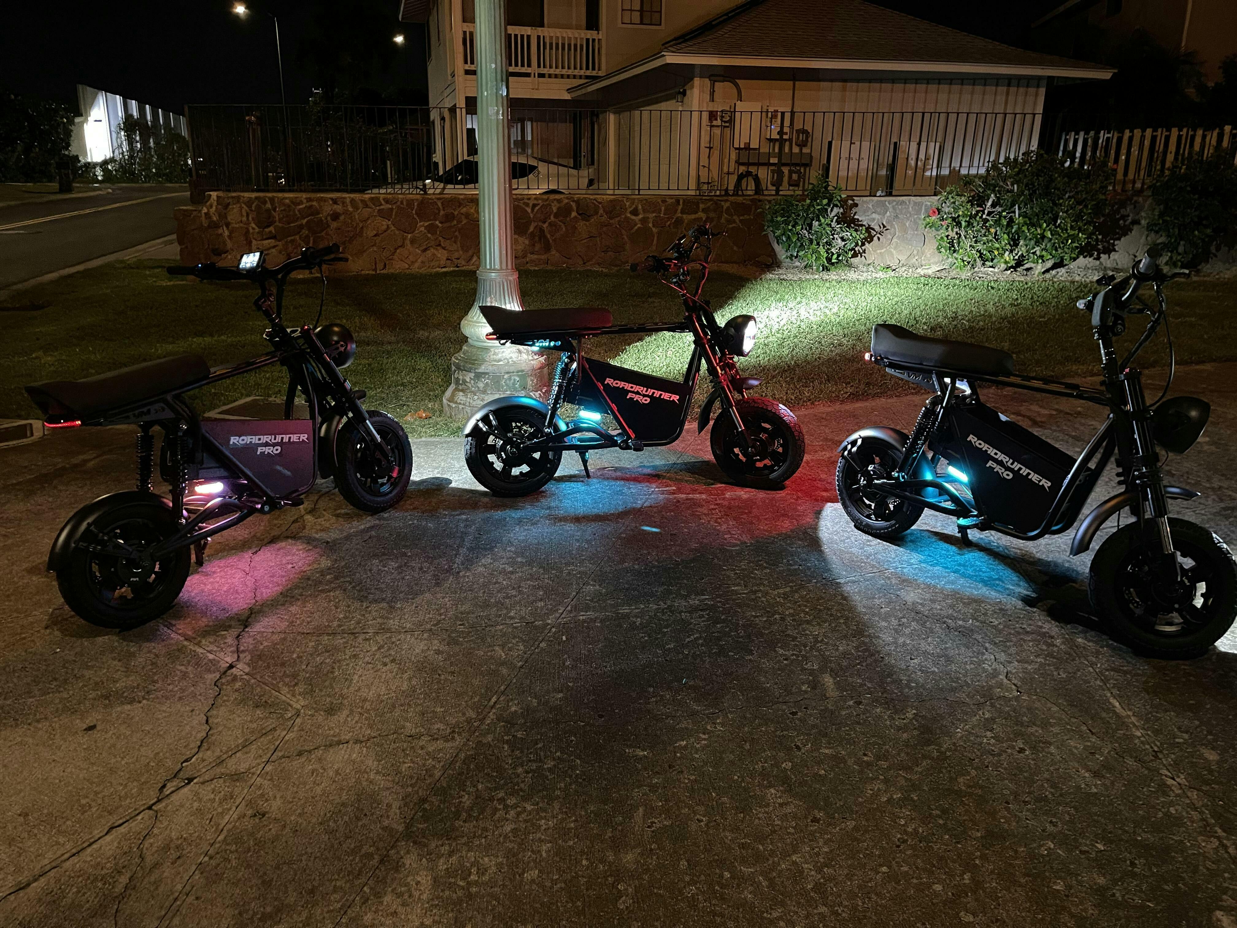 EMOVE RoadRunner Pro Seated Electric Scooter - VoroMotors (Aus)