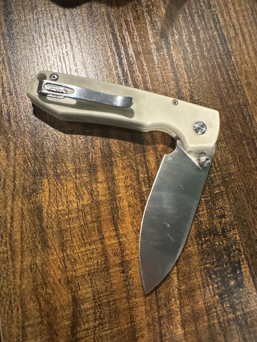 Quality EDC Knives | Button Lock Pocket Innovation