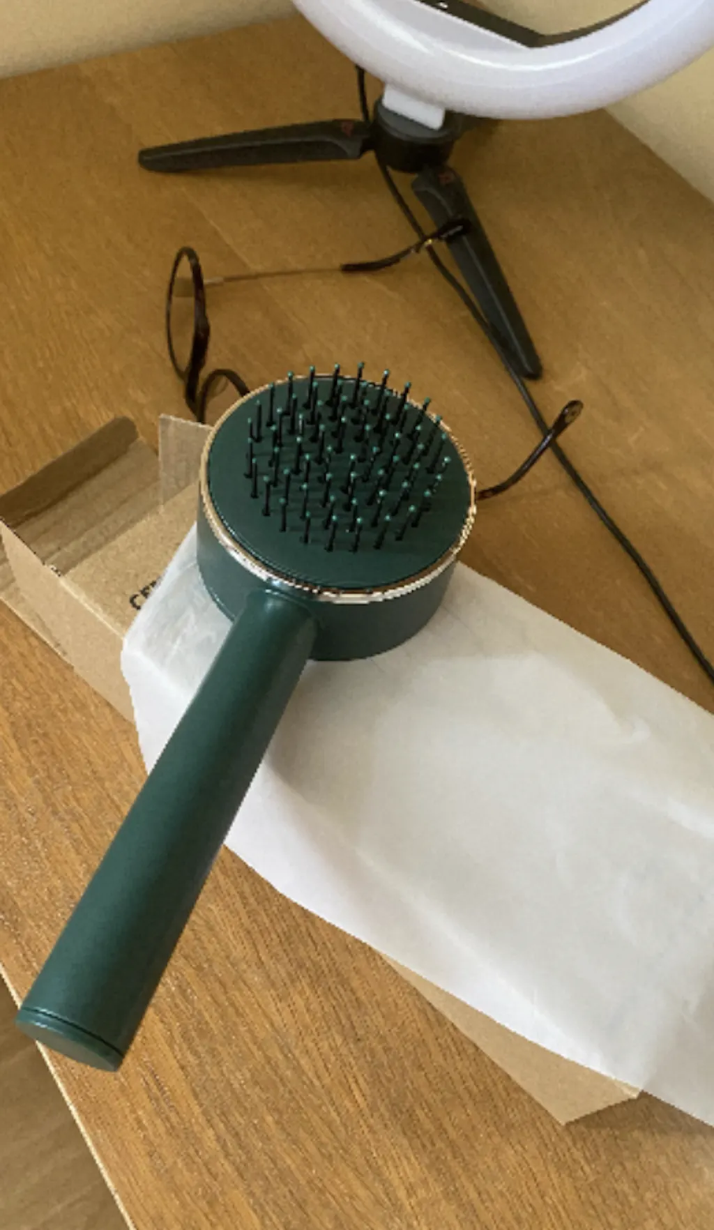 Self Cleaning Round Hair Brush – Vox Megastore