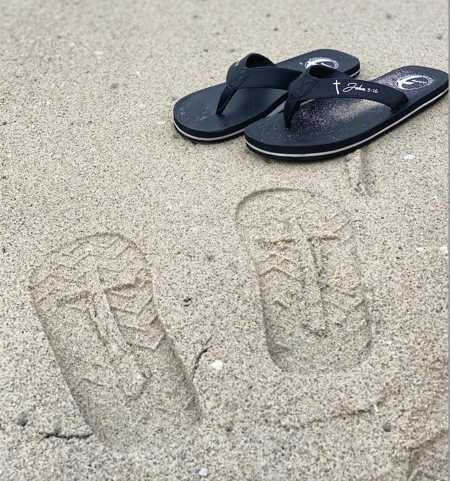 Christian Footwear - Cross Bottom Sandal - Men – Walk In His Footsteps