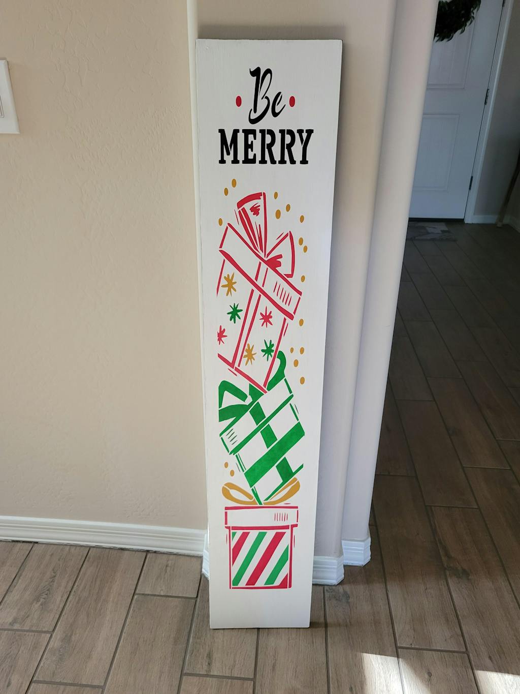 Christmas Gift Stack / Be Merry Porch Stencil – WallCutz Crafts