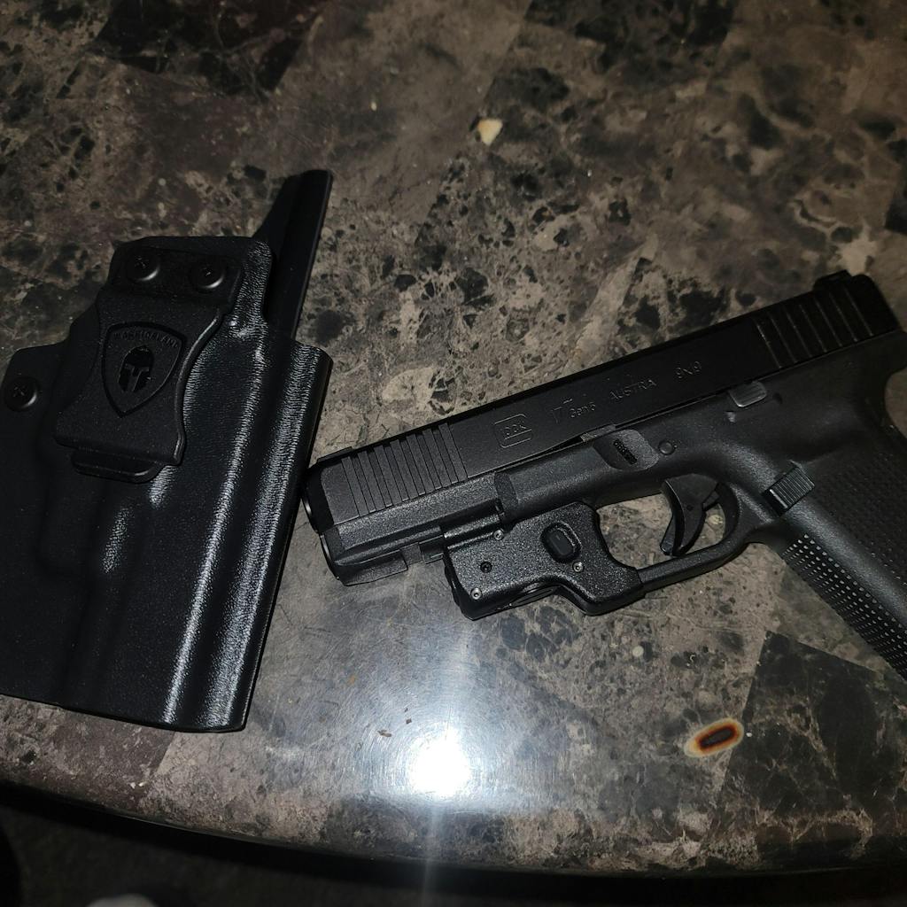 WLS-104G Laser Sight Tailored Fit Glock 17/19/19X/23/31/32/44/45, Ultra ...