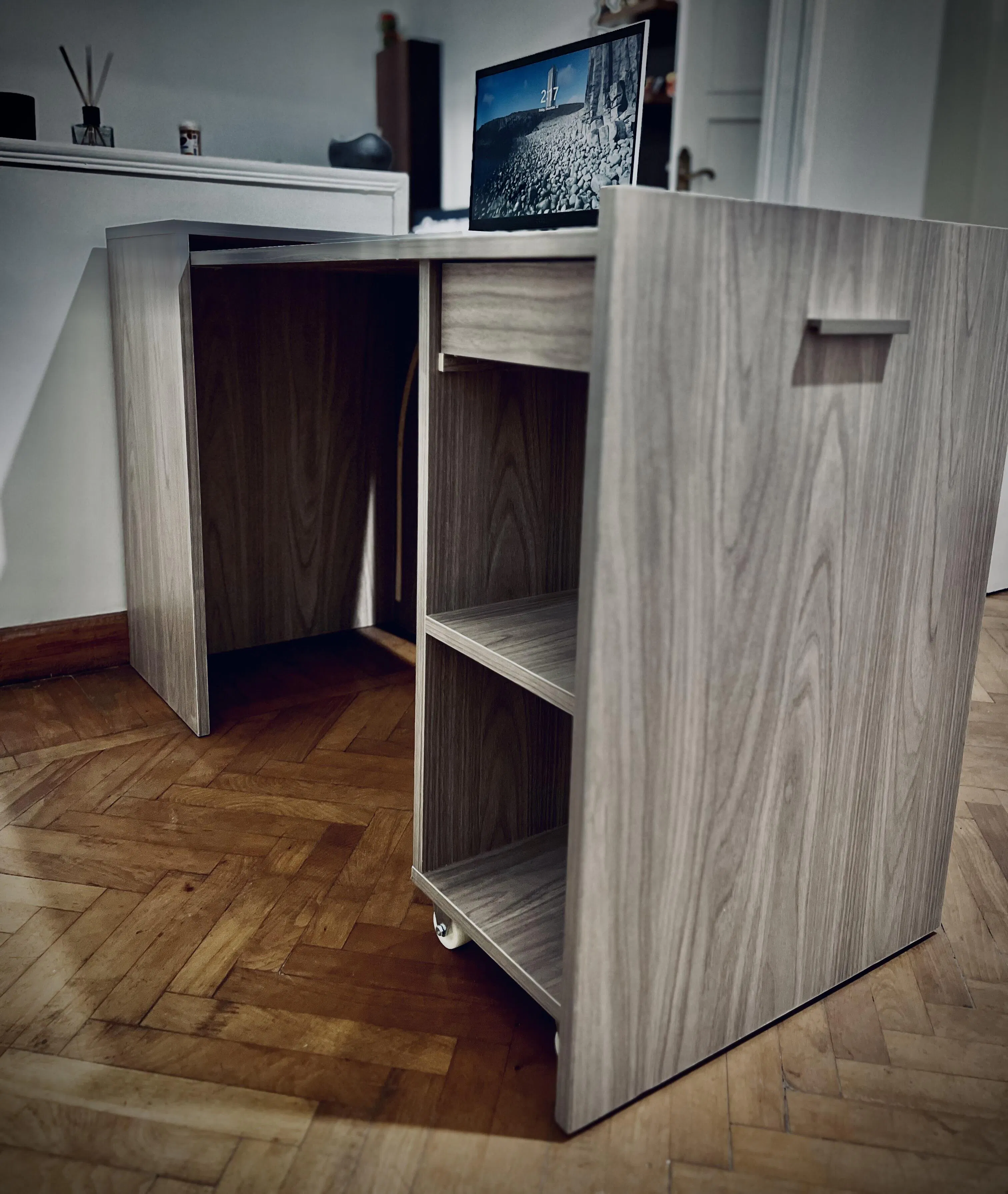 Ovile Foldable Desk