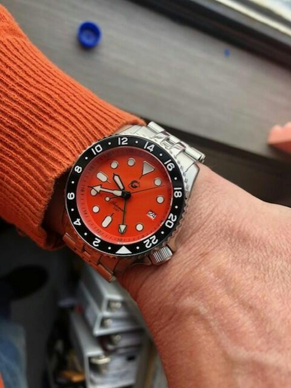 H0924 Slim Baton Hand Set - BGW9 Lume - Black – Watch and Style