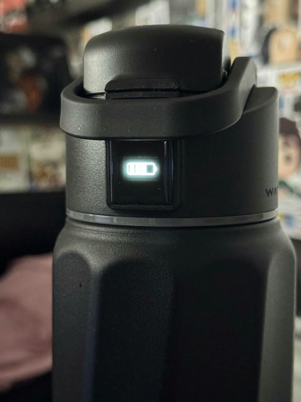 How Hydration Impacts Your Voice: Tips for Singers and Speakers – WaterH®