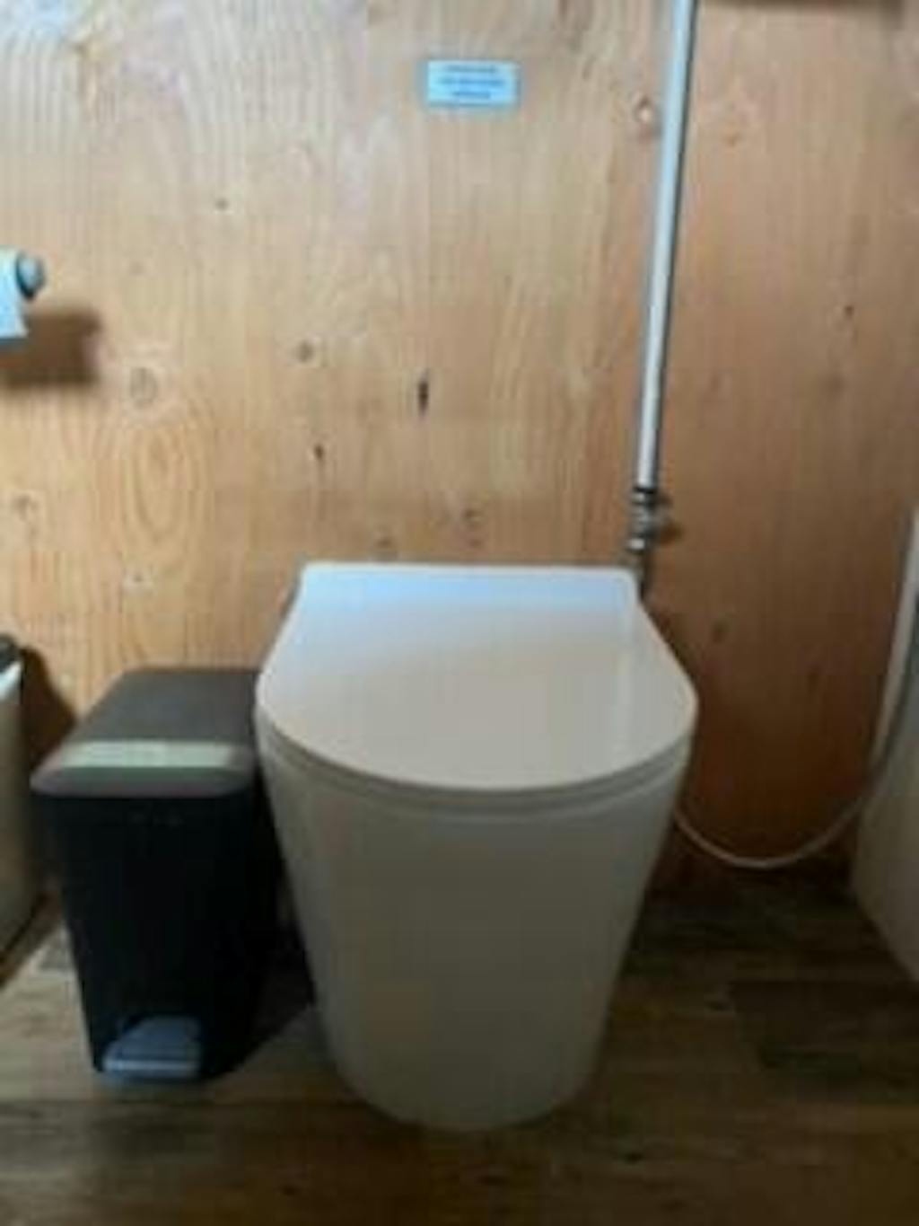 GL 90 composting toilet - Waterless Toilet Shop