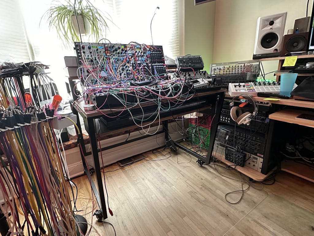 Star Rover™ Studio Desk | WAVEBONE