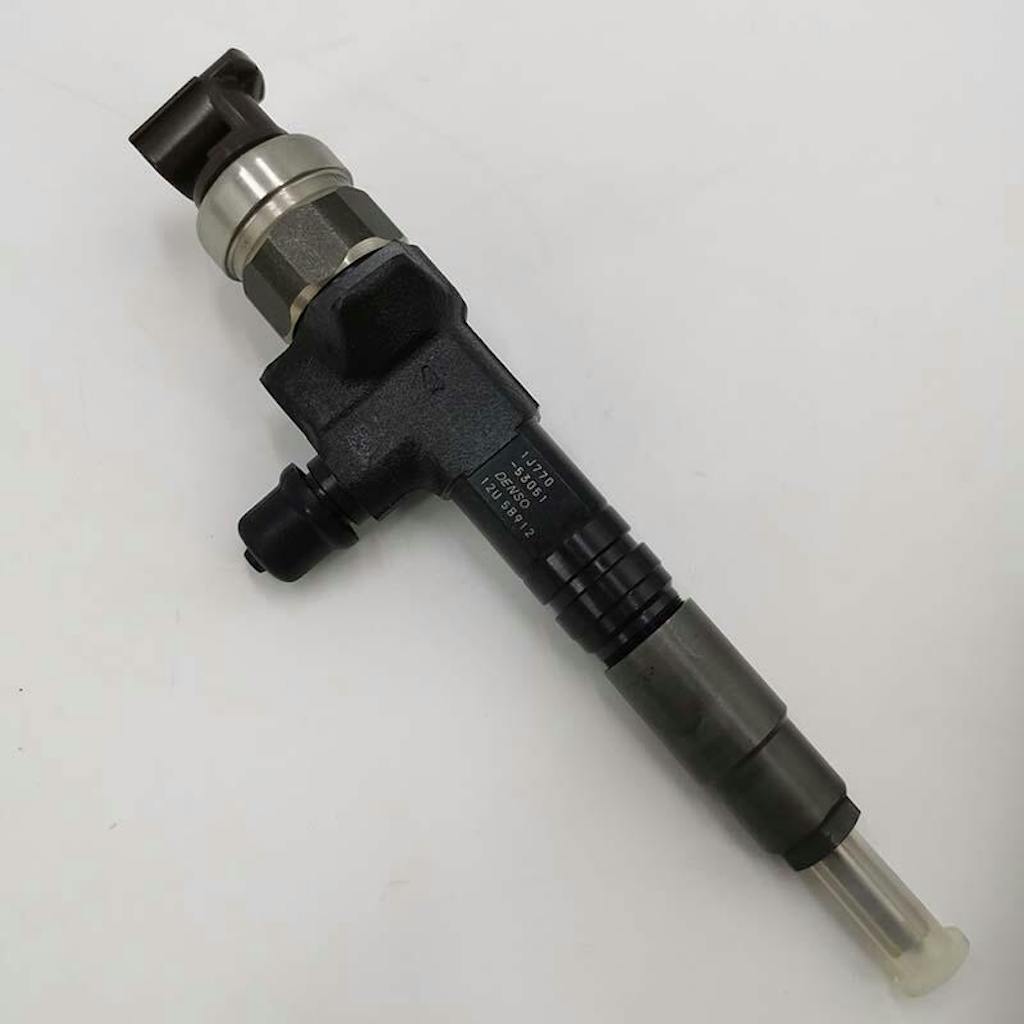 1J770-53050 1J770-53051 295050-1980 Fuel Injector
