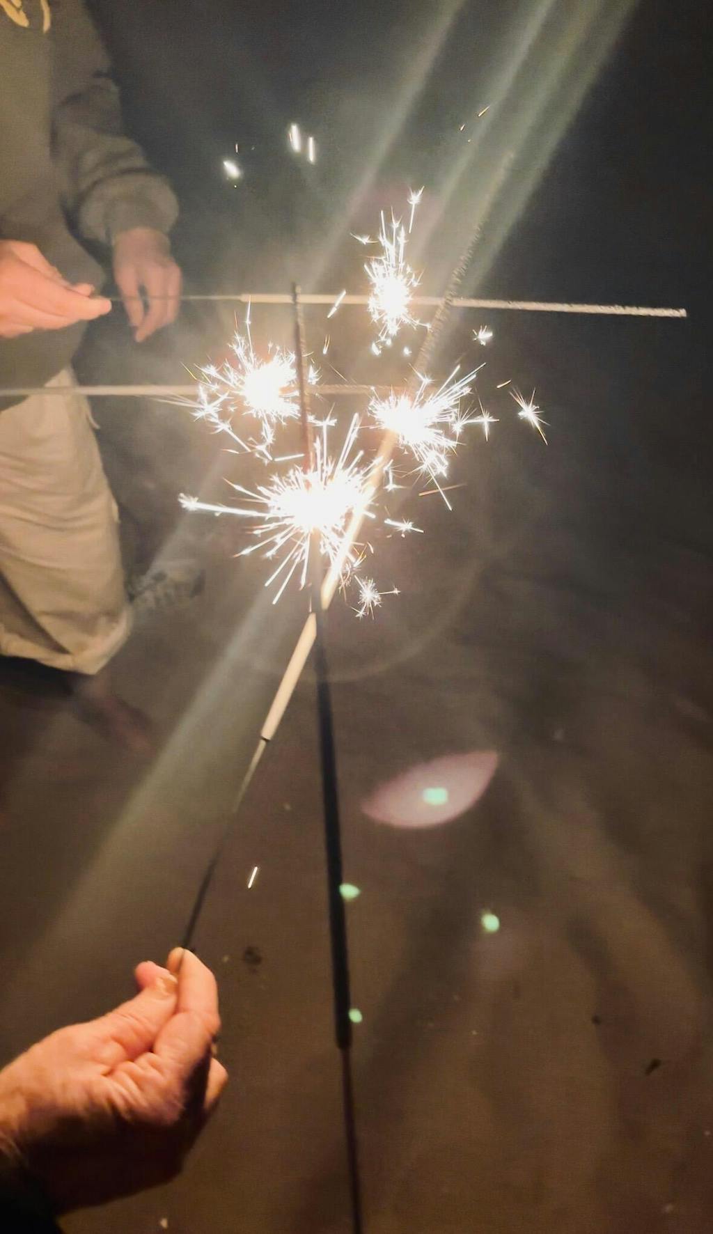 36 Inch Wedding Sparklers | 36 inch sparklers | Extra Long Sparklers ...