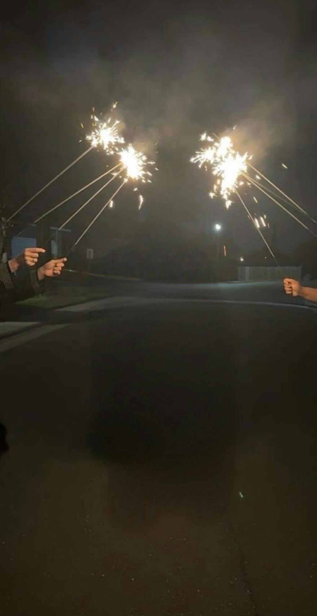 36 Inch Wedding Sparklers | 36 inch sparklers | Extra Long Sparklers ...