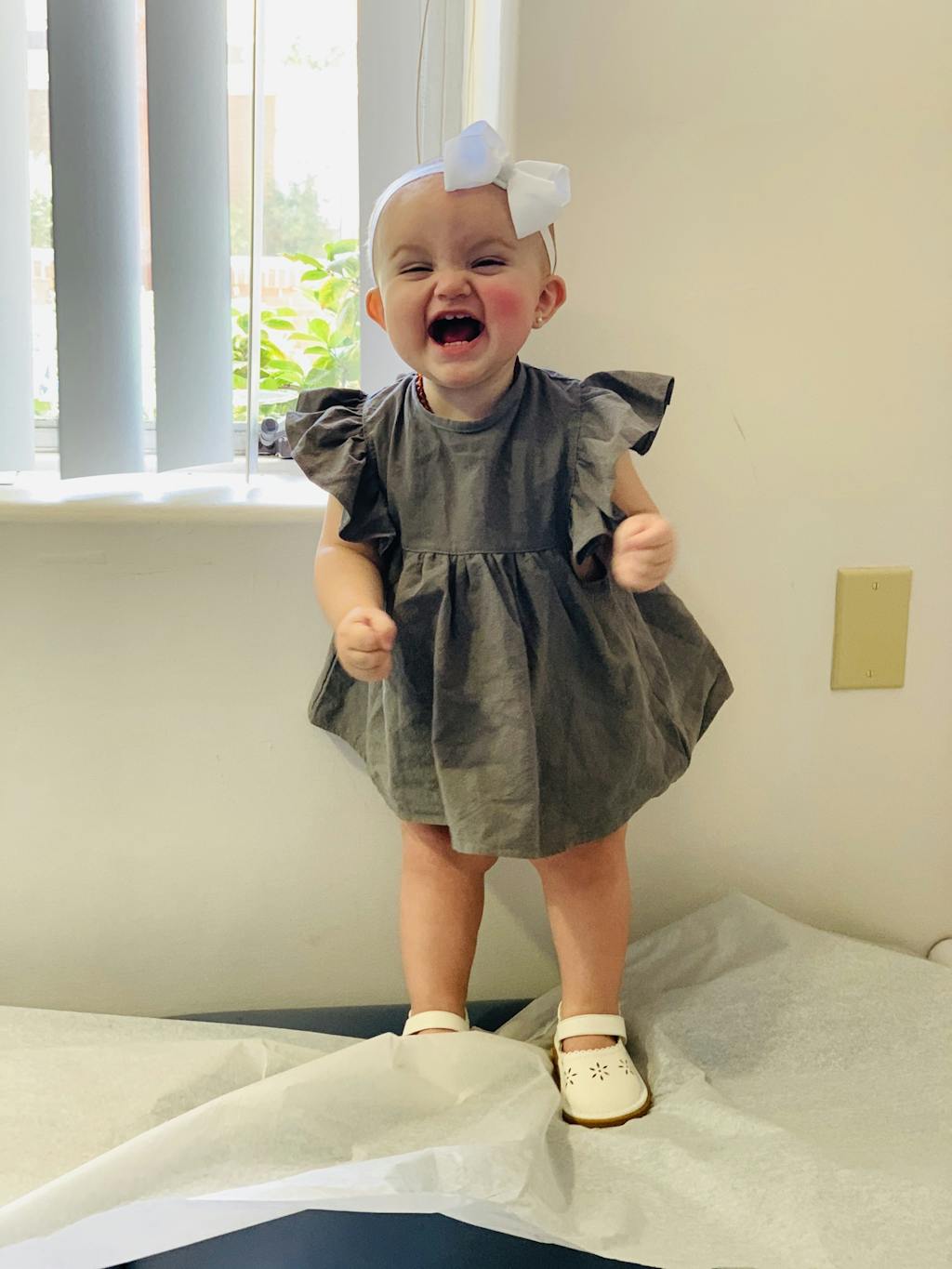 Ellie White Shoe - Wee Squeak