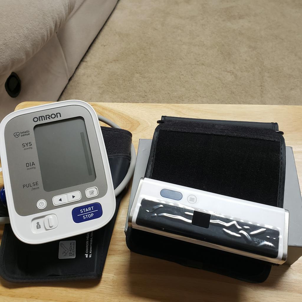 Smart Upper Arm Portable Blood Pressure Monitor, Bluetooth BP Machine ...