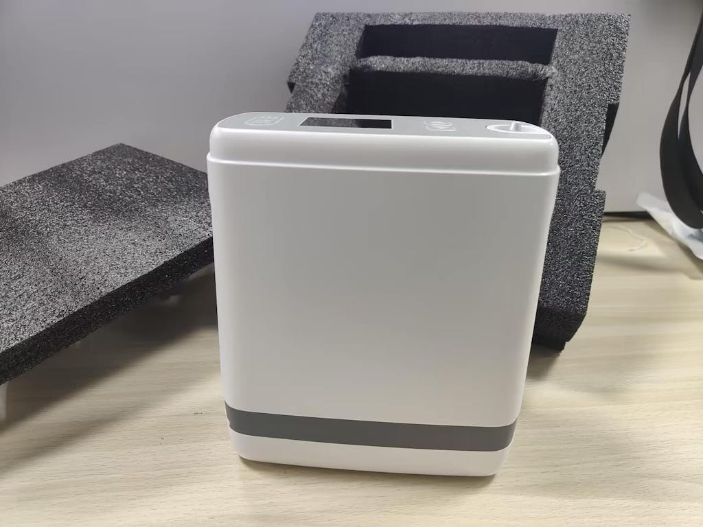 Portable Oxygen Concentrator with Real-Time O2 Feedback | Up to 9 Hours with 2 Batteries for ...