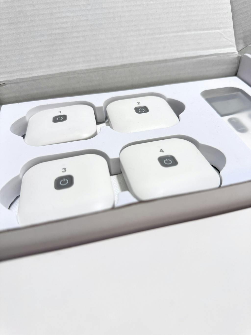 4 Channel Wireless TENS Therapy Device – Wellue