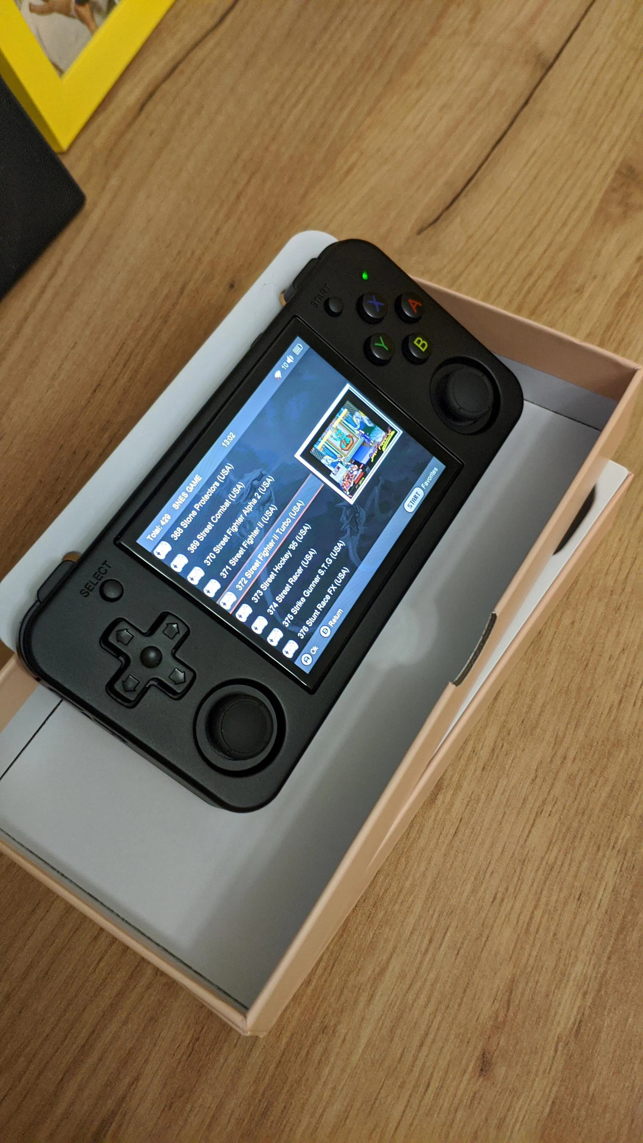 ANBERNIC RG35XX H Game Console 5000+ Games - WhatGeek