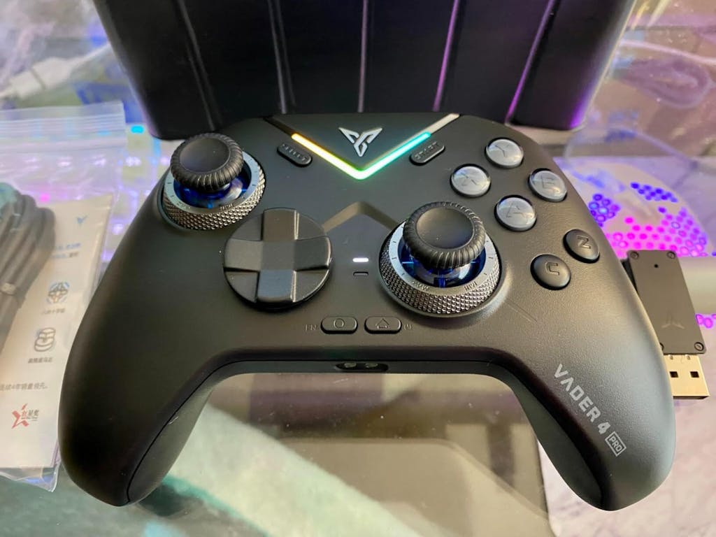 Flydigi Vader 4 Pro Gaming Controller with Force Adjustment Lever ...
