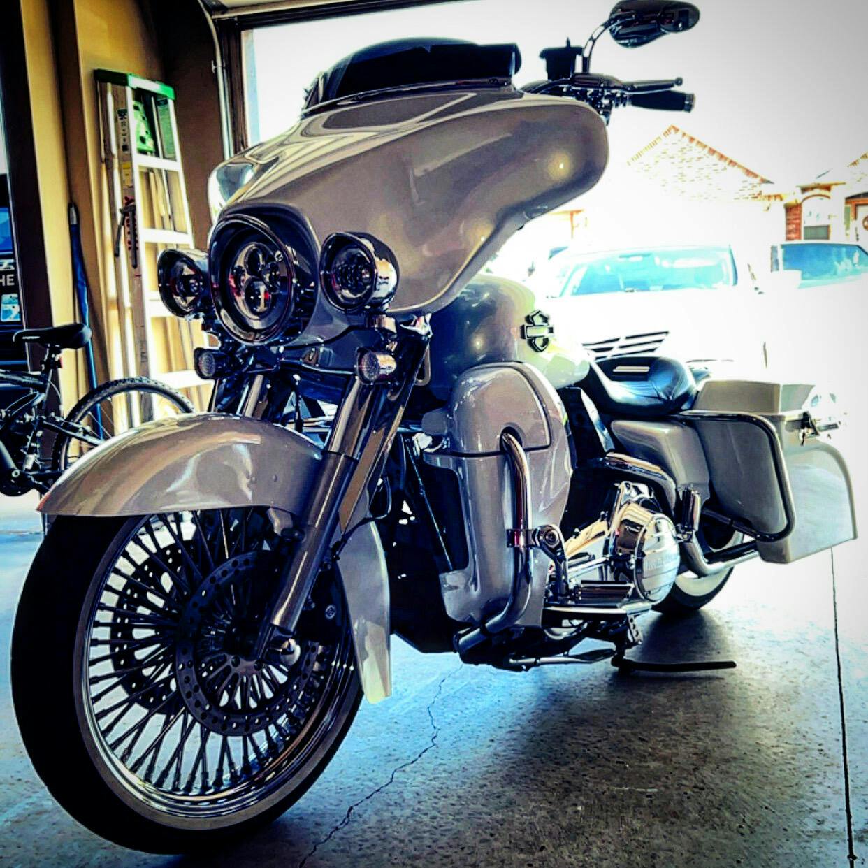 Shop Harley Touring Kickstands - WheelDock