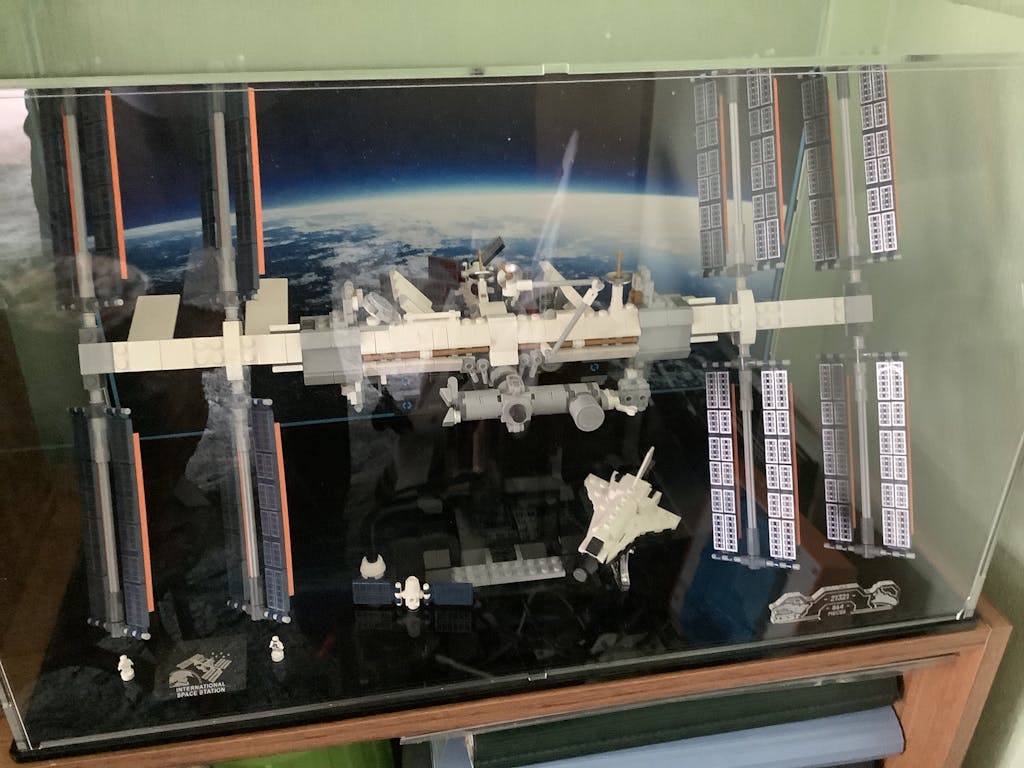 Display cases for LEGO® Ideas: International Space Station (21321 ...