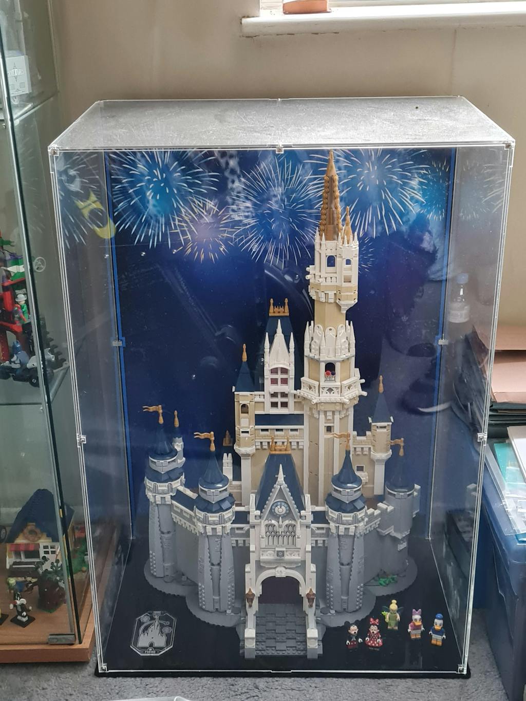 Display case for LEGO Disney: The Disney Castle (71040)– Wicked Brick