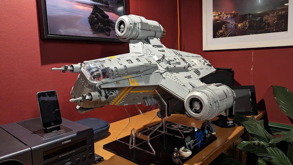 Display Stand for LEGO® Star Wars™ UCS The Razor Crest™ (75331 ...