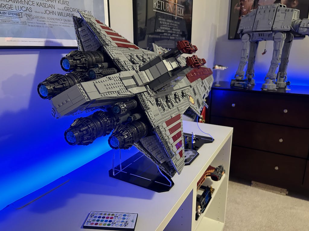 Display stand for LEGO® Star Wars™ Venator-Class Republic Attack Cruis ...