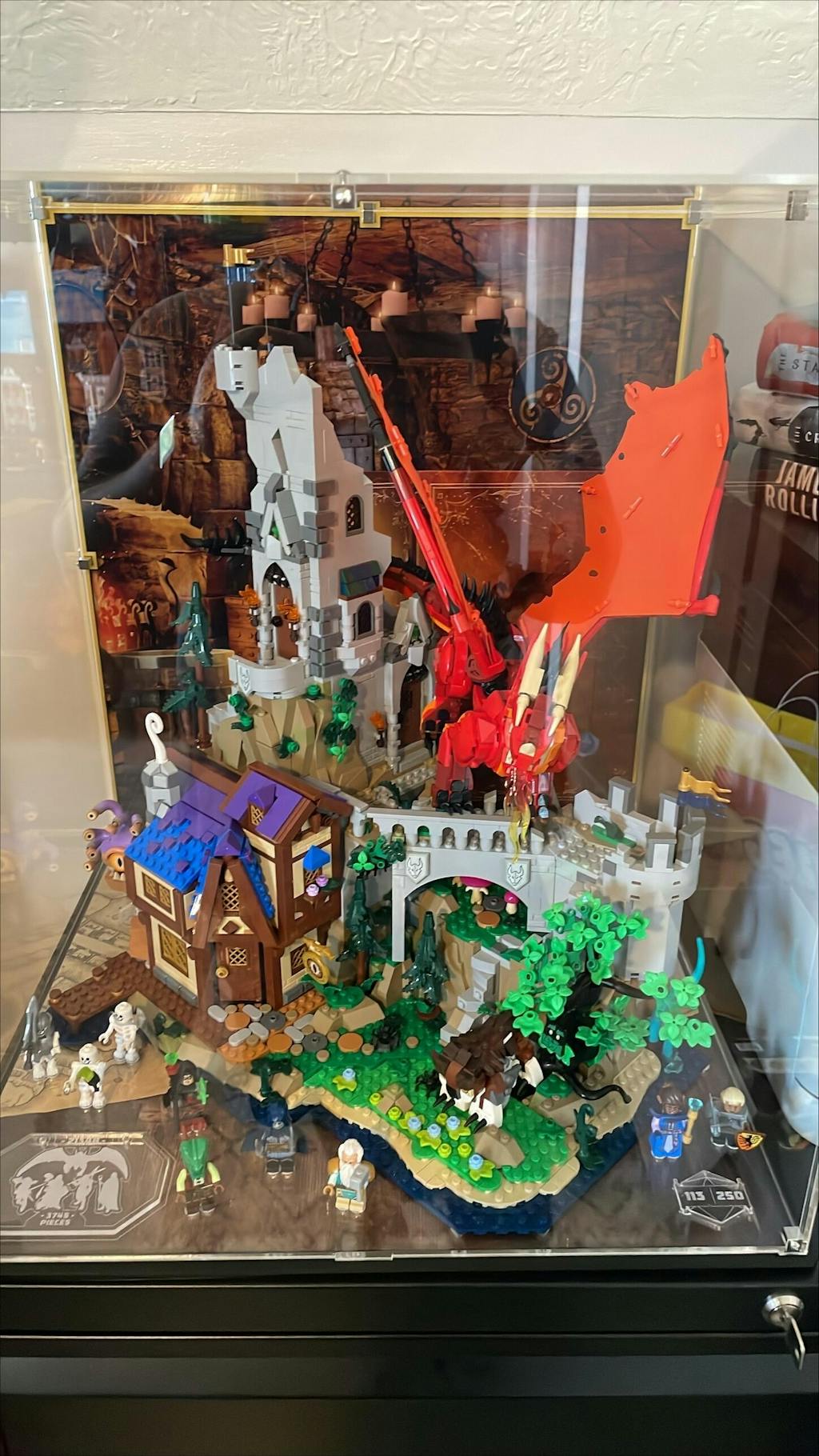 Limited Edition Display Case for LEGO® Dungeons & Dragons (21348 ...