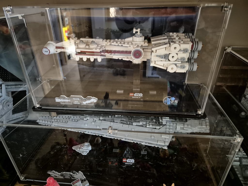 Display Case for LEGO® Star Wars: Executor Super Star Destroyer™ (7535 ...