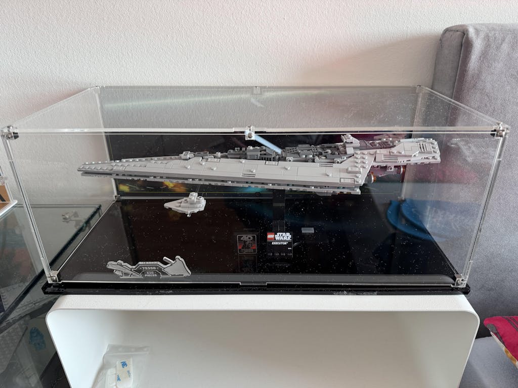 Display Case for LEGO® Star Wars: Executor Super Star Destroyer™ (7535 ...