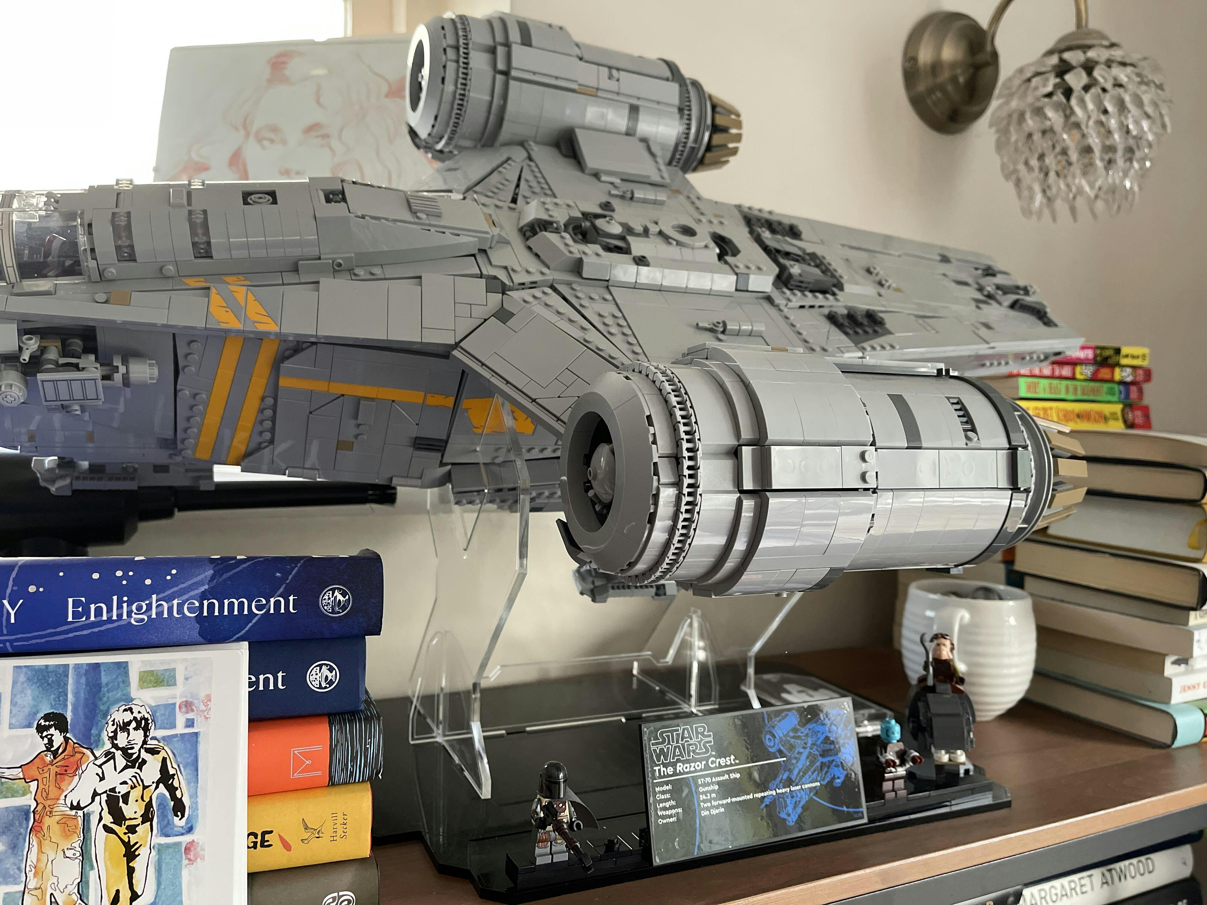 Display Stand for LEGO® Star Wars™ UCS The Razor Crest™ (75331 ...