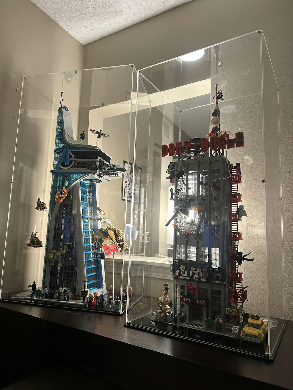 Display case for LEGO® Marvel: Daily Bugle (76178) — Wicked Brick