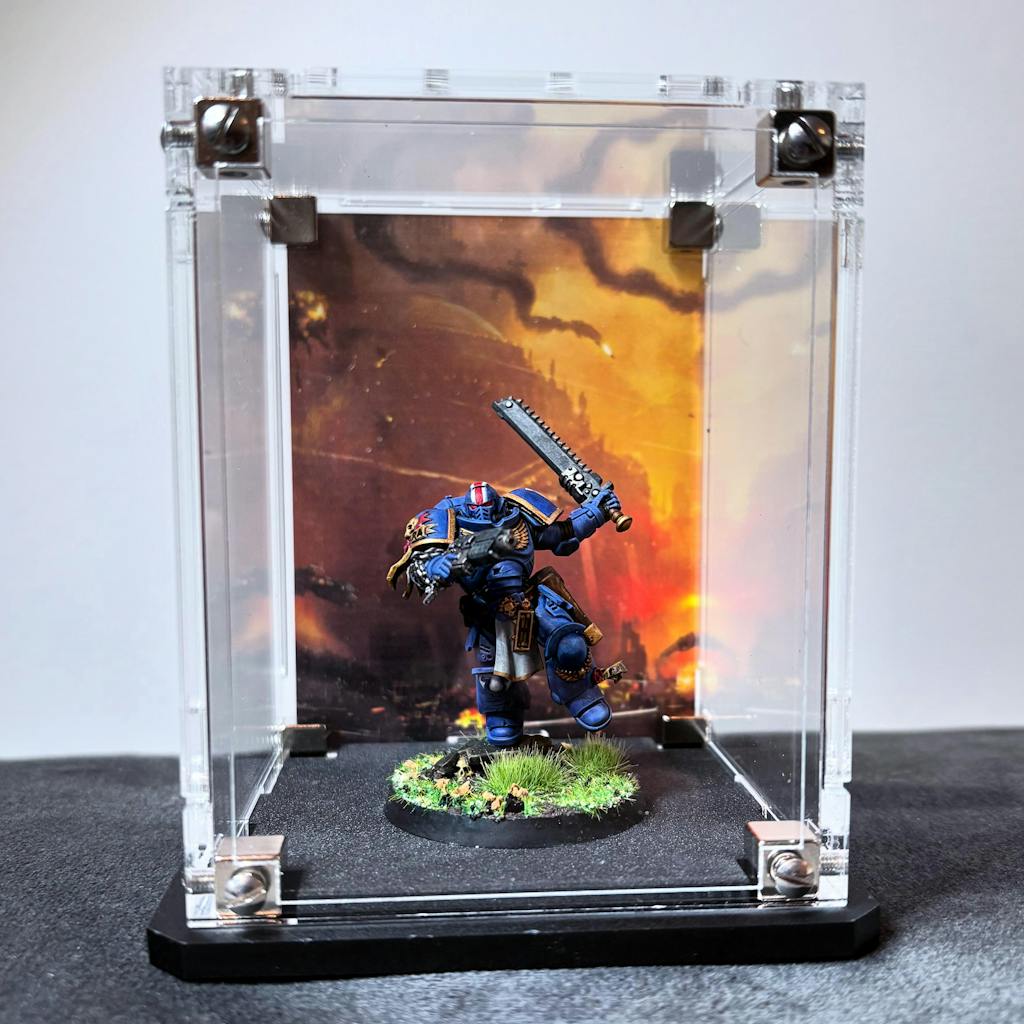 Display Case for Warhammer® Miniature with Endless War Background ...