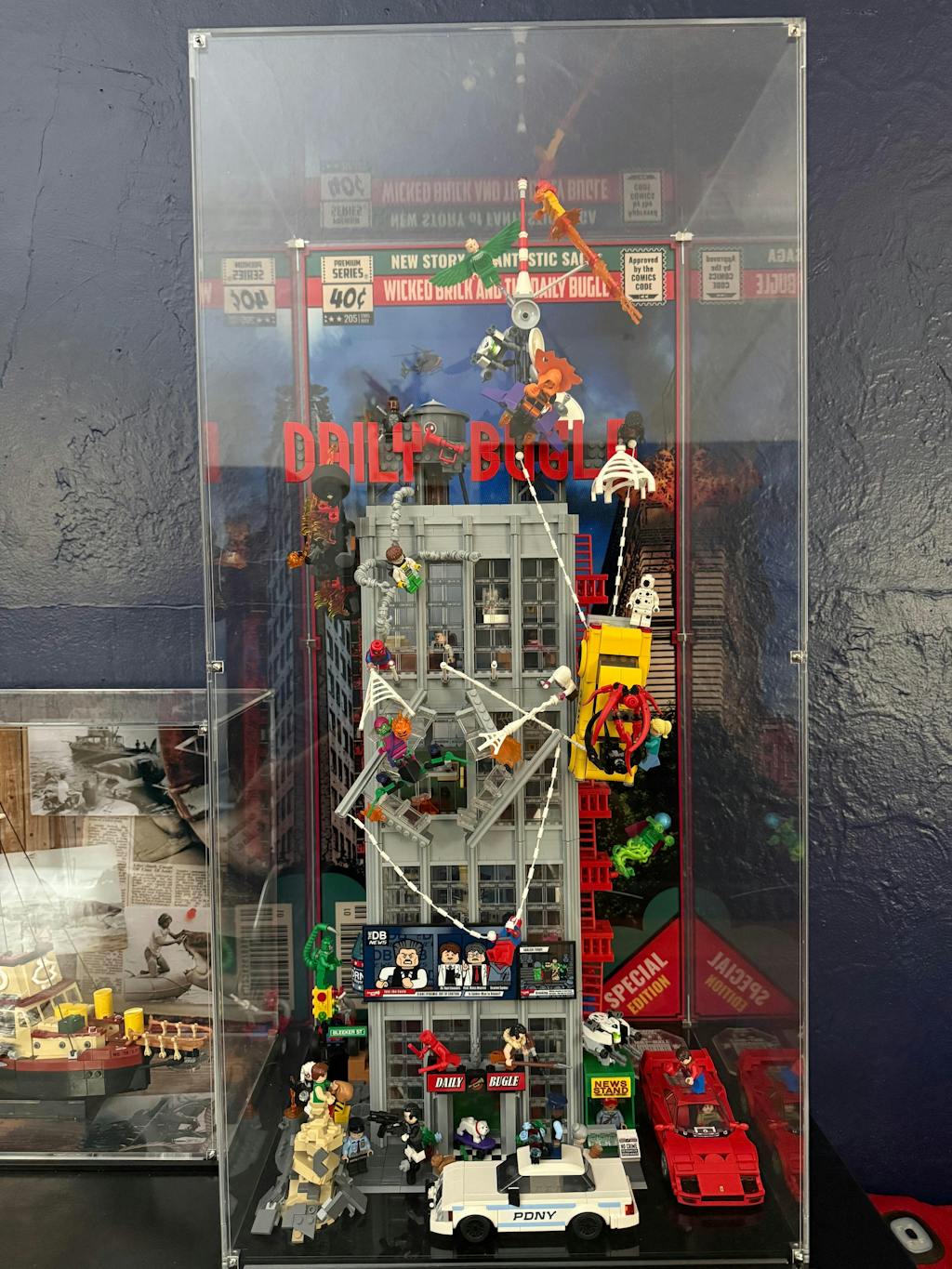 Display Case for LEGO® Marvel: Daily Bugle (76178) — Wicked Brick