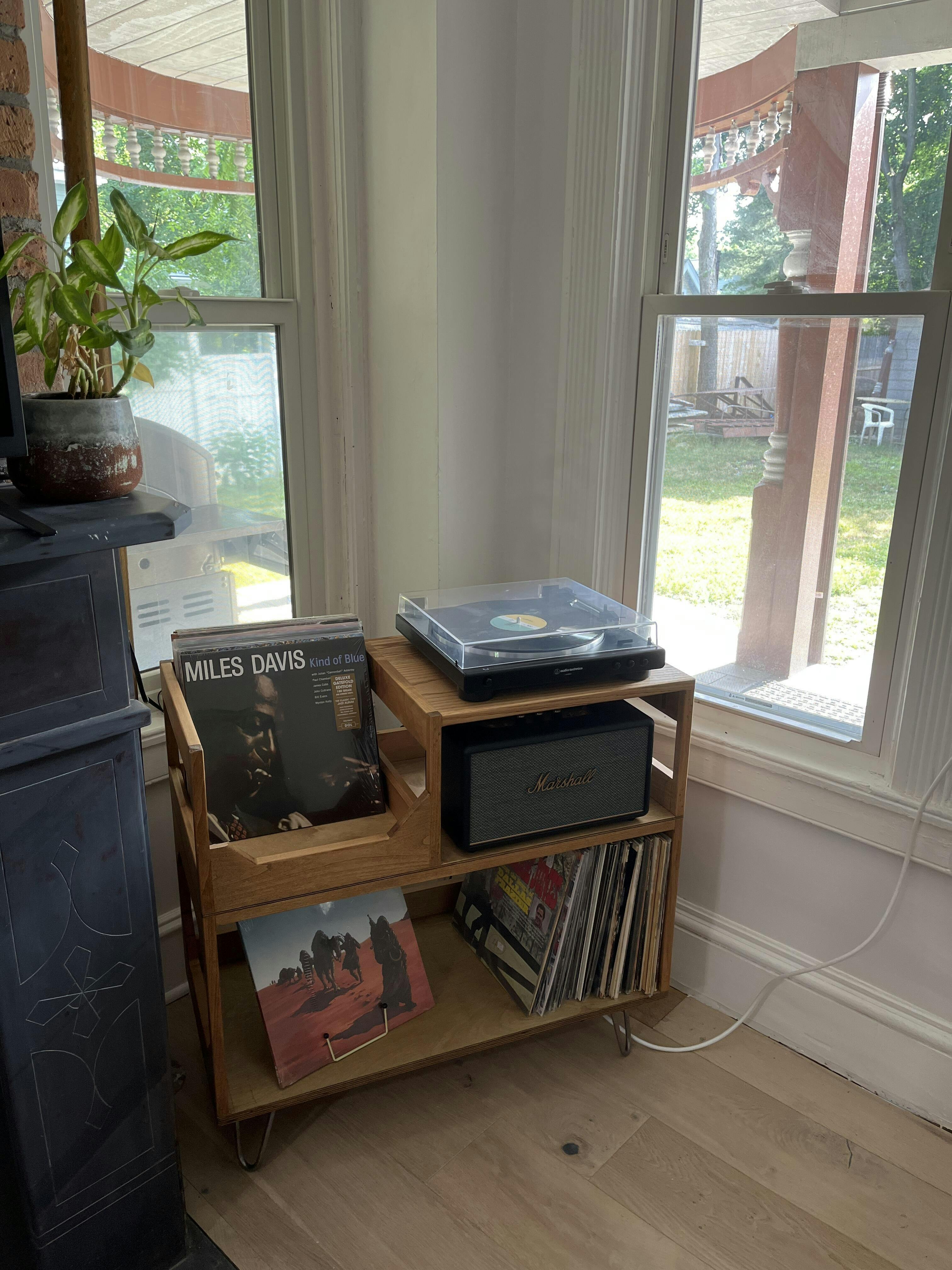 The Turntable Station – WickerWoodWorks