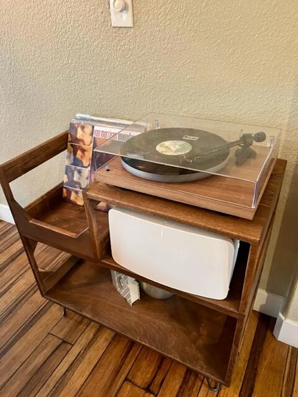 The Turntable Station – WickerWoodWorks