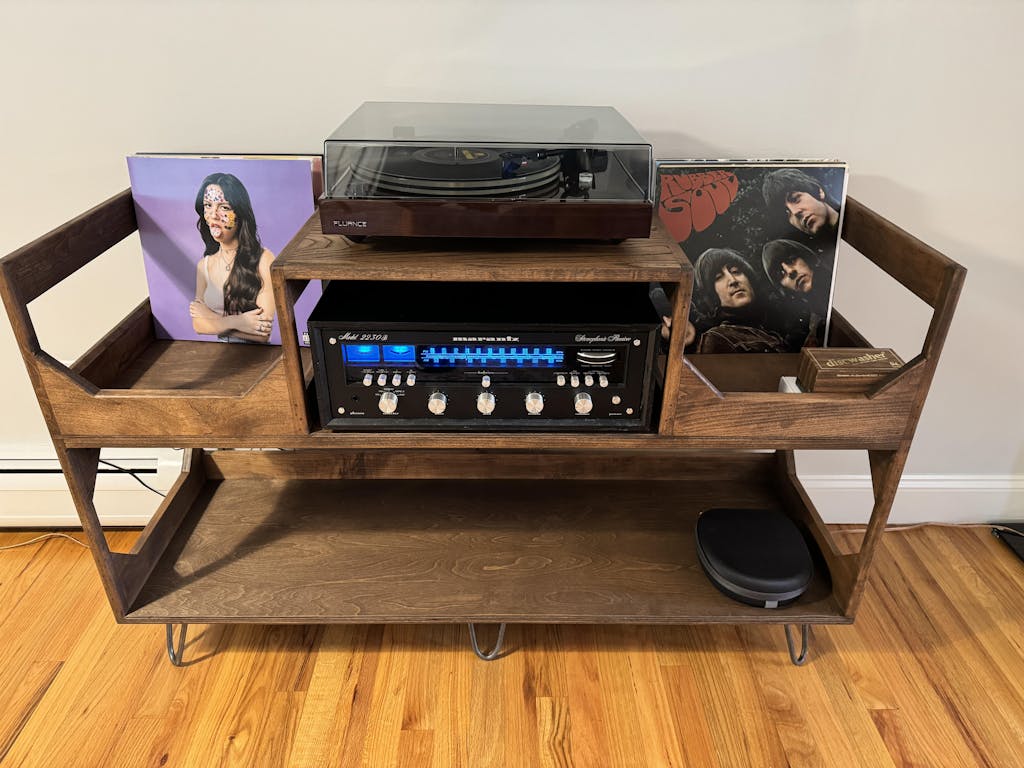 The Irving Turntable Station – WickerWoodWorks